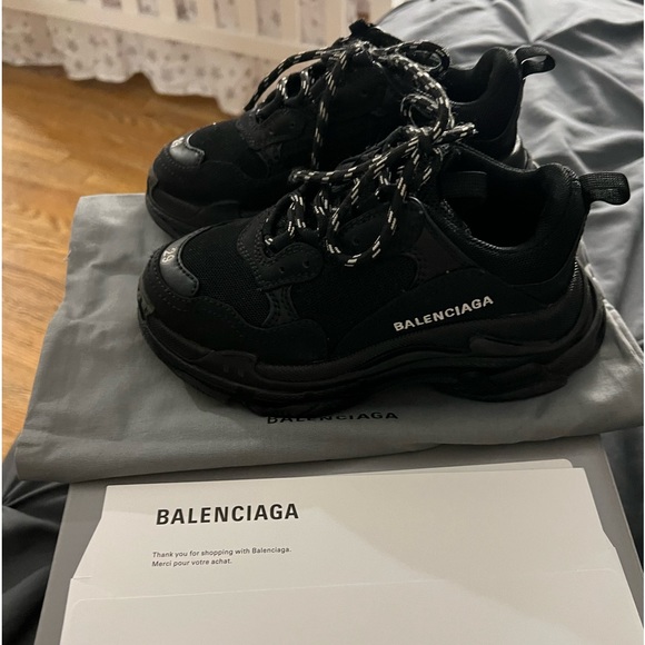 Balenciaga | Shoes | Balenciaga Kids Size 29 Euro Almost Newworn 2 ...